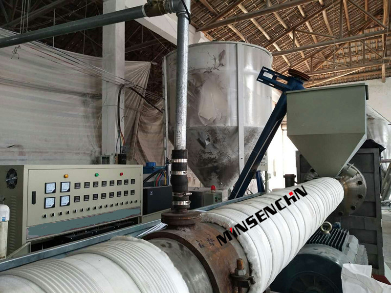 Circle Tread Extrusion Machine